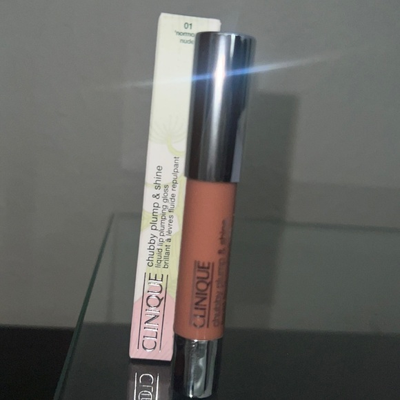 Clinique | Makeup | Clinique Chubby Plump Shine Liquid Lip Plumping ...